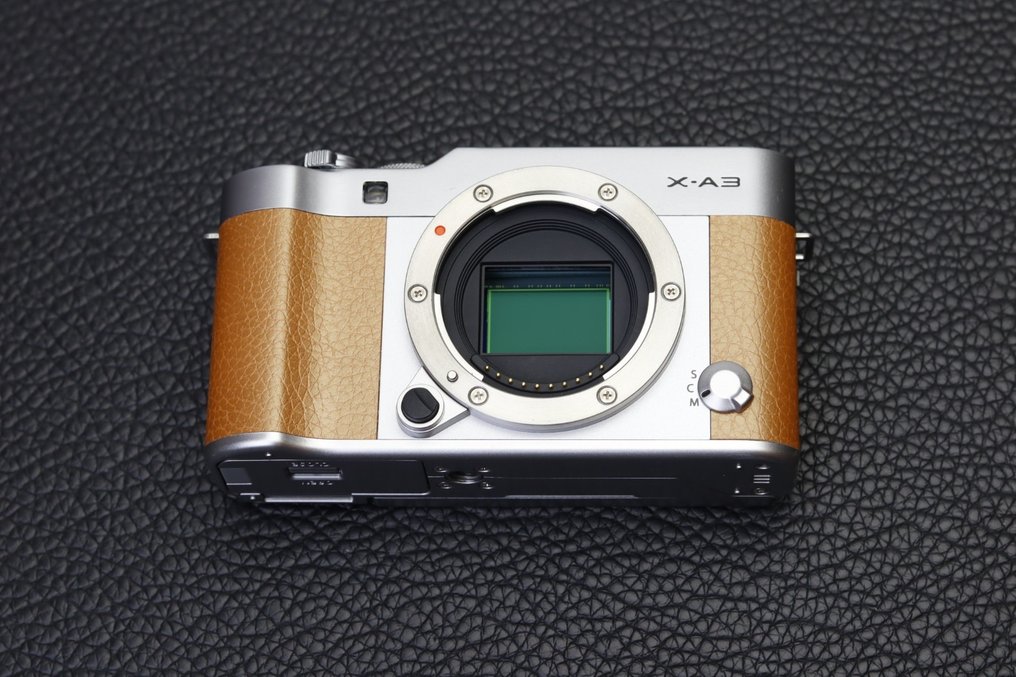 Fuji X-A3, 24.2MP & Fujifilm XC 16-50mm OIS II lens Fotocamera mirrorless - Catawiki