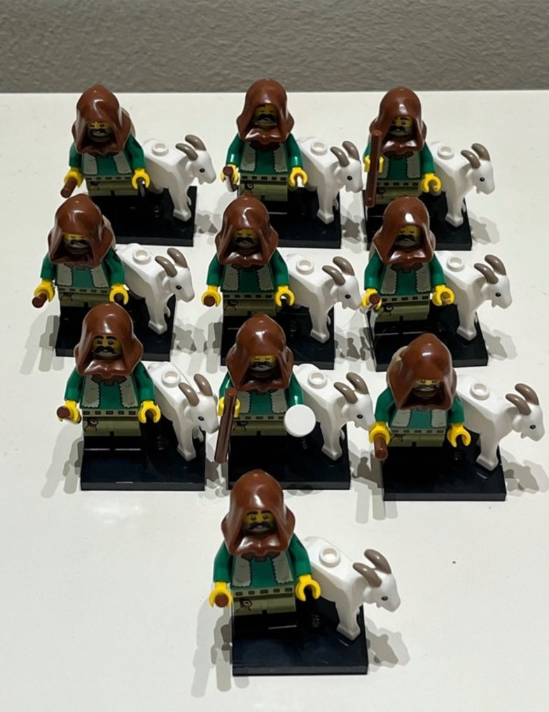 Lego - Minifigures - 10 × Lego Goatherd Shepherd Goat Couvreur CMF ...