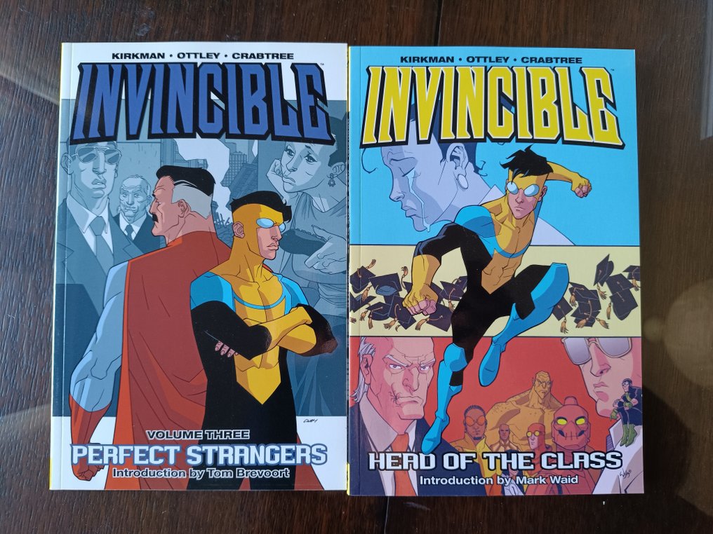 Invincible - TPs #1-25 Complete series + Invincible presents Atom Eve ...