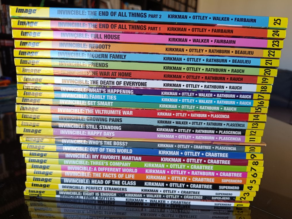Invincible - TPs #1-25 Complete series + Invincible presents Atom Eve ...
