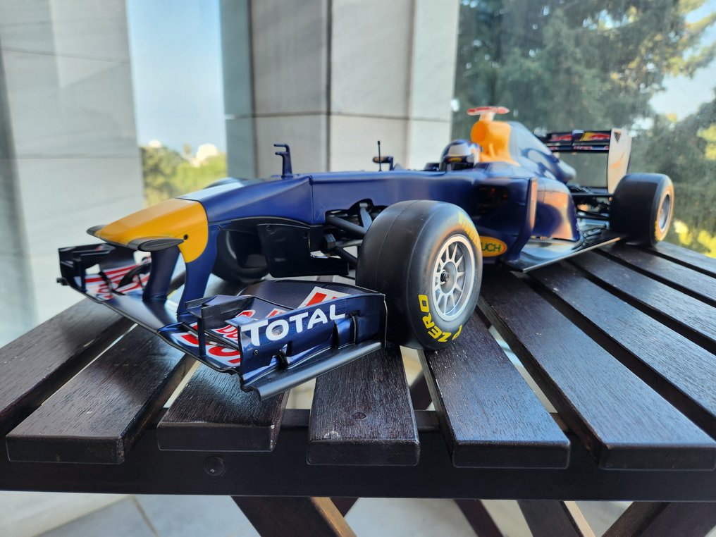 De Agostini 1:7 - Modelauto - Red Bull RB7 - Op afstand bediende ...