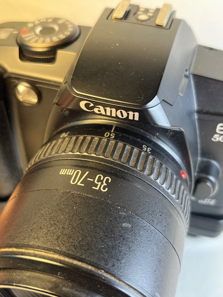 Canon EOS 5000 + 35/70 lens + grip Single lens reflex camera (SLR ...