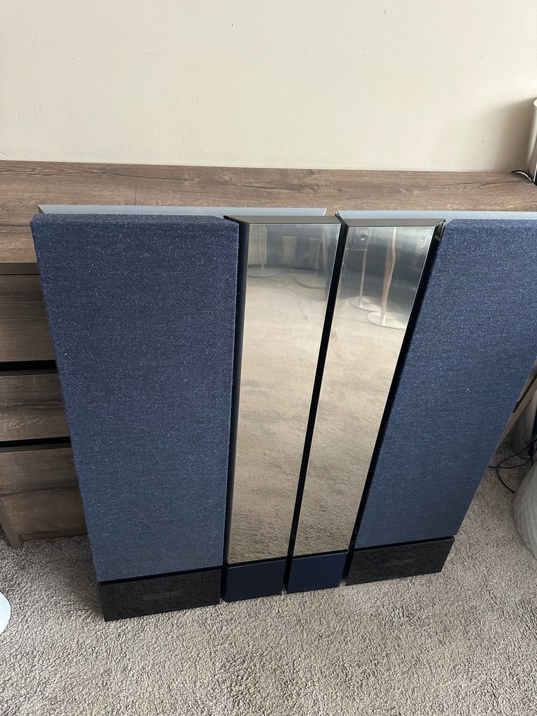 Bang & Olufsen - Beolab 5000 Mondriaan, active with displays and wall ...