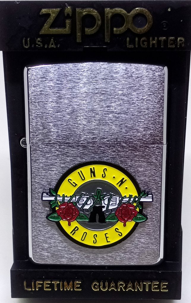 Zippo - Briquet - "GUNS 'N' ROSES" dans une caisse en bois. Nouveau. - Catawiki