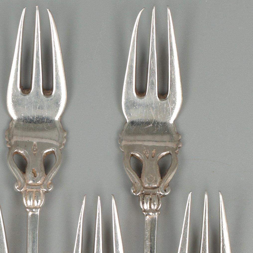 C.L.J. Begeer. NO RESERVE "Art Deco" Taartvorkjes - Cake fork - .833 silver - Catawiki