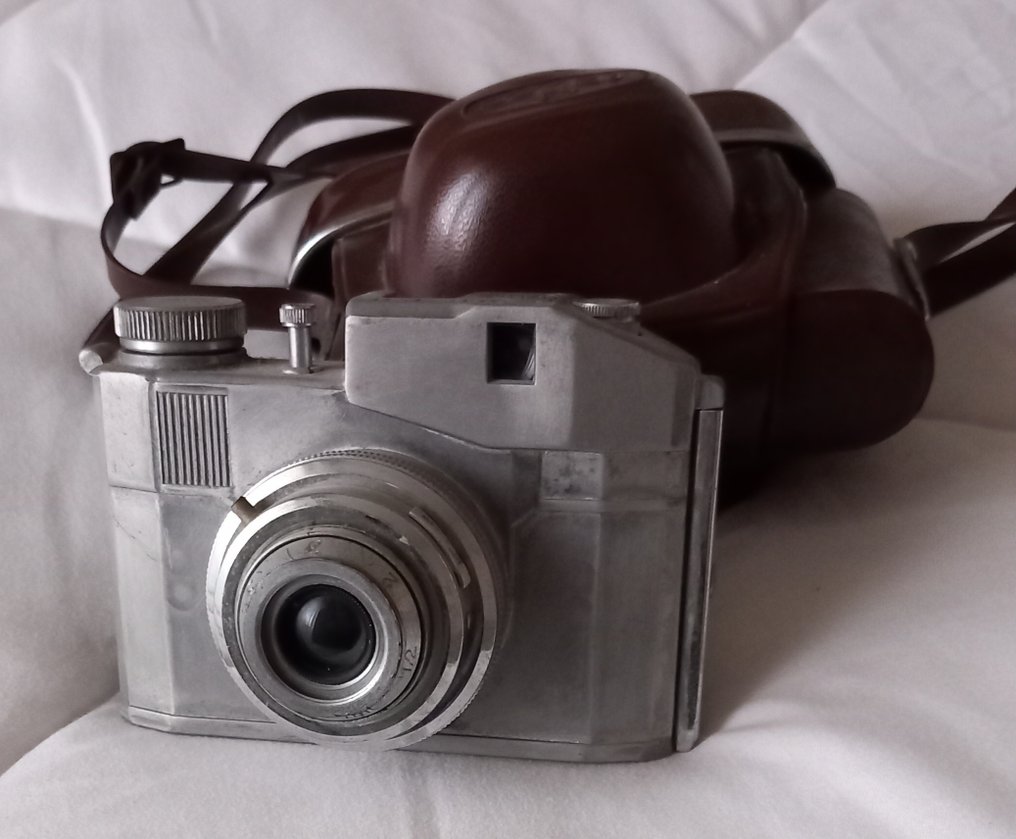 Bencini Comet 2 Analogue compact camera - Catawiki