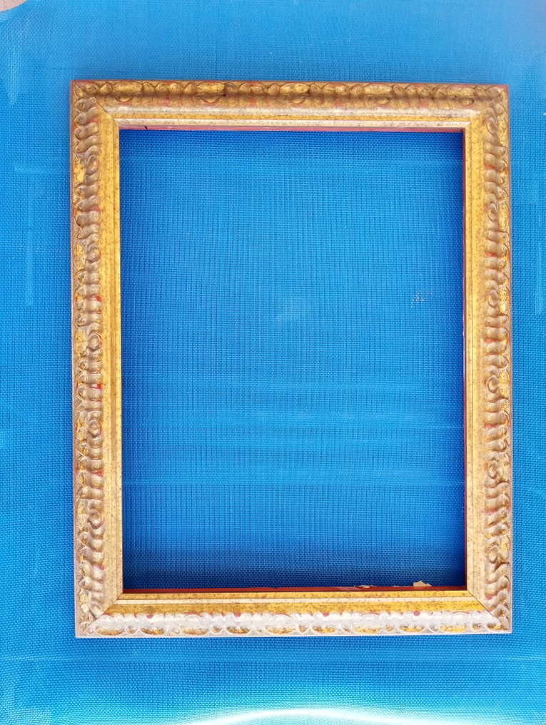 cornice in legno lavorato e dorato anni 60 misure totali 48x38 luce ...