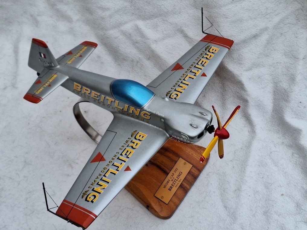 Model plane - Breitling Mudry Cap 232 - Catawiki