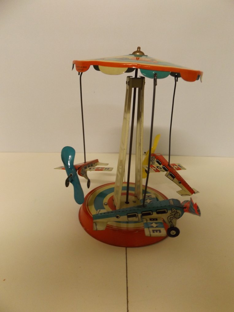 Hoch & Beckmann - Wind-up tin toy - Airplane carousel - 1940-1949 - U.S ...