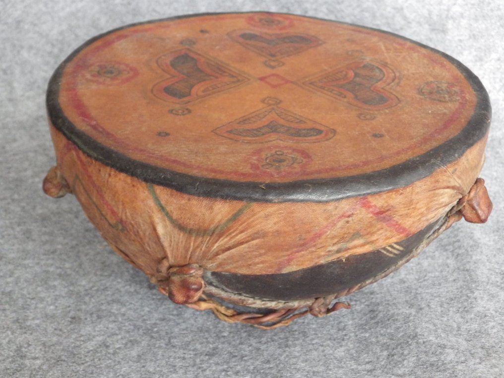 Artisanat local (Mapuche) - Kultrun - - Musical instrument - Argentina ...