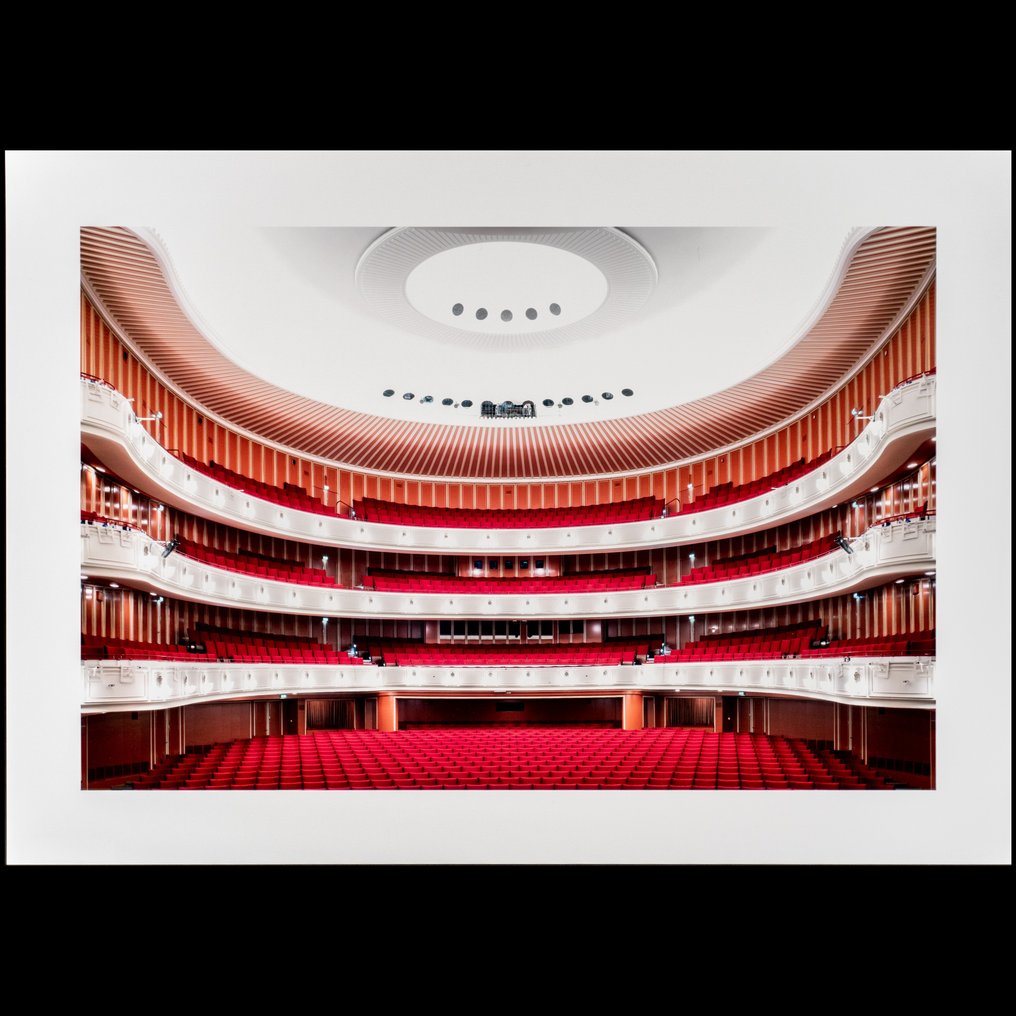 Candida Höfer (1944–) - Deutsche Oper am Rhein Düsseldorf 2012/2015 ...