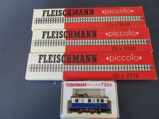 Fleischmann N - 7306, 9119 - Model train (31) - Rack locomotive with 30 straight rack rails ...