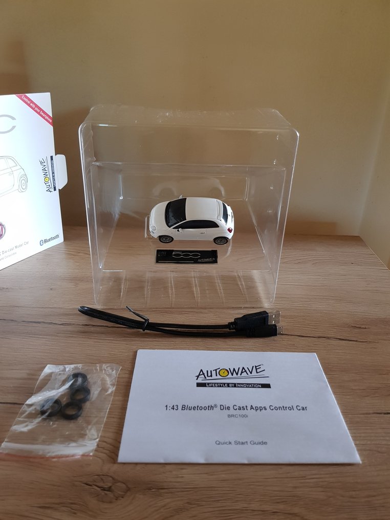Autowave 1:43 - Model car - Fiat 500 - Bluetooth Remote Control - Catawiki
