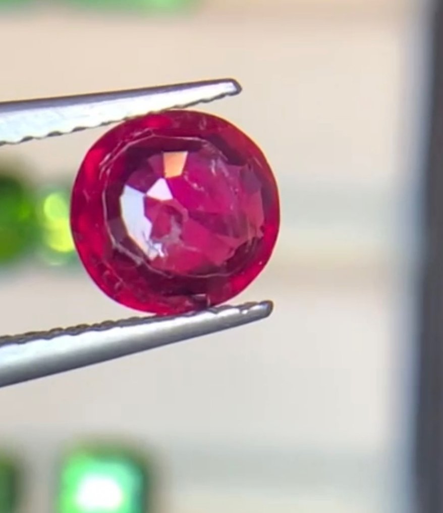 No Reserve Price Red Ruby - 1.08 ct - Gem research Swiss Lab (GRS) - Natural burma ruby 1.08 ...