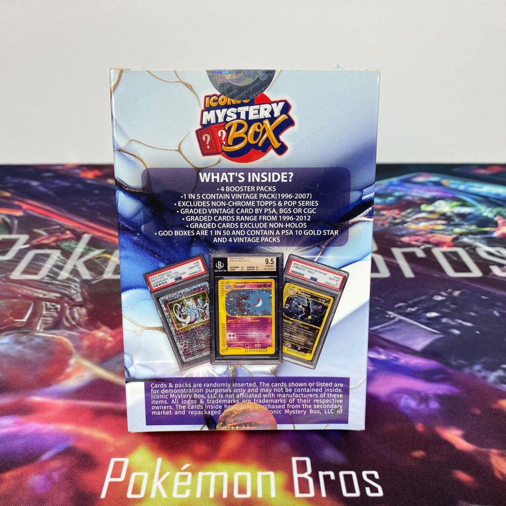 Iconic Mystery BOX - Booster 3.0 Mystery box - auction online Catawiki