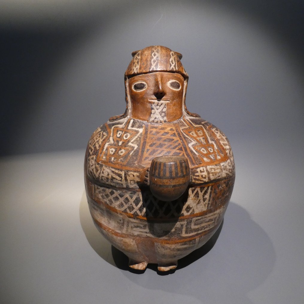 Recuay, Peru Terracotta Figuur vaas. TL-test. 26 cm hoog. GEPUBLICEERD ...