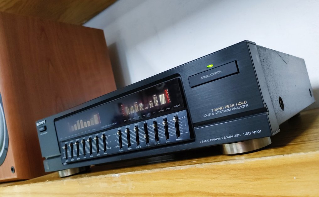 Sony - SEQ-V901 - Stereo graphic equalizer - Catawiki