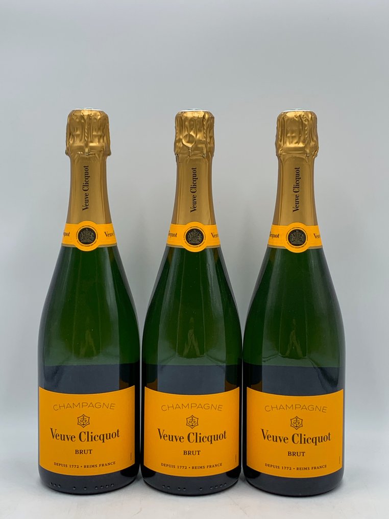 Veuve Clicquot - Champagne Brut - 3 Flessen (0.75 liter) - online veiling Catawiki