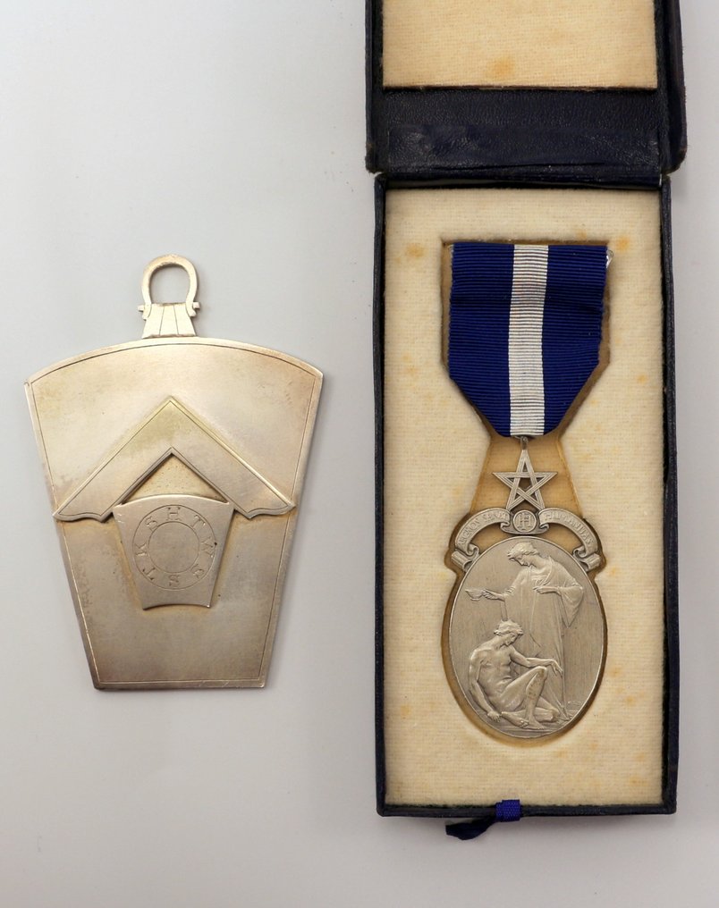 Verenigd Koninkrijk - Medaille - Freemasons Hospital Medal and Mark Mason Past Master Collar ...