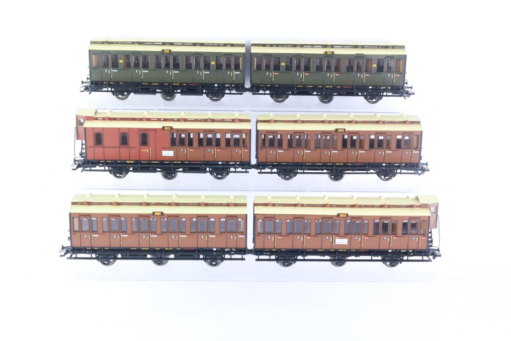 Märklin H0 - 42041 - Model train passenger carriage set (1) - 3-axle compartment car pairs of ...