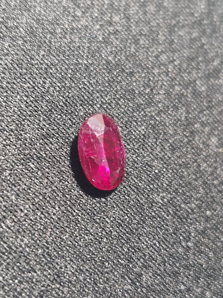 1 pcs Red Ruby - 1.21 ct - Antwerp Laboratory for Gemstone Testing ...