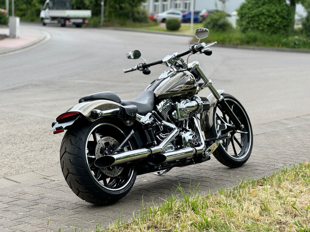 Harley-Davidson - FXSB - Softail - Breakout - 1690 cc - 2016 - Catawiki