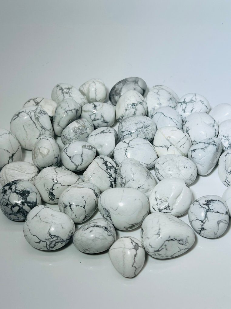 ***NO RESERVE*** Howlite - Tumble Stone - AAA Quality - Natural Stone ...