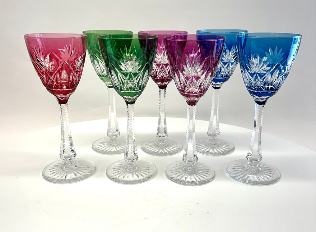 Val Saint Lambert, 7 VSL gekleurde geslepen kristallen glazen - Wine ...