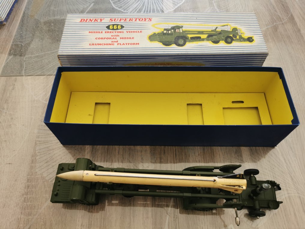 Dinky Toys - Modell lastbil - Dinky Supertoys 666 Missile Erecting ...
