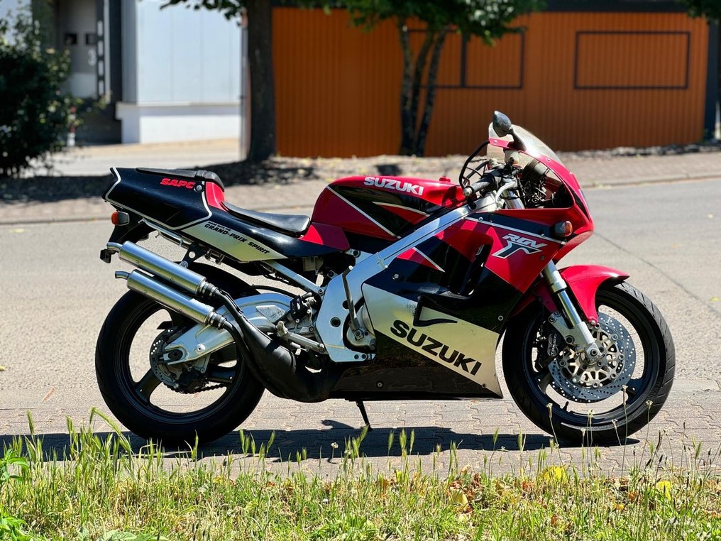 Suzuki - RGV 250 - 1992 - auction online Catawiki