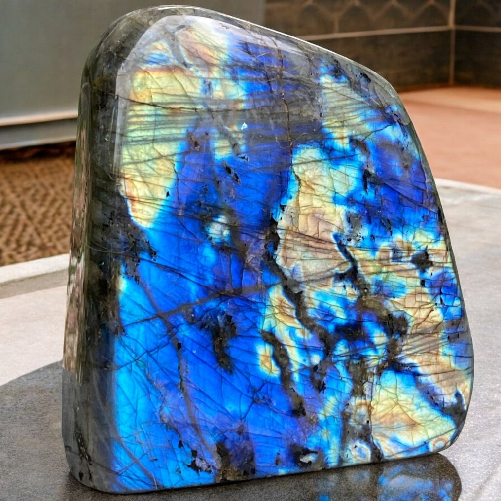 Superb Quality - Super blue Flash Top Quality Labradorite - Height: 150 ...