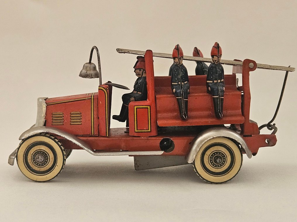 Distler - Wind-up tin toy Tinplate & Clockwork Fire Engine, Unboxed ...