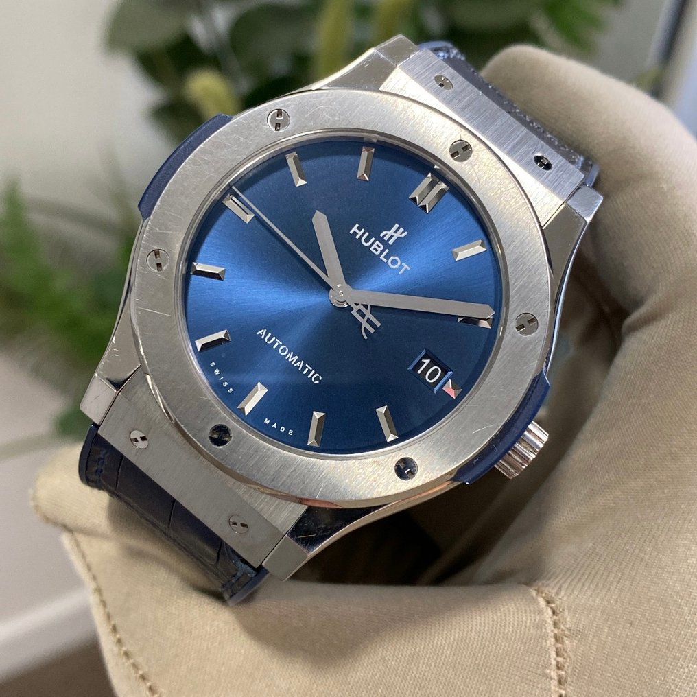 Hublot - Classic Fusion Blue Dial - 511.NX.7170.LR - Unisexe - 2021 ...