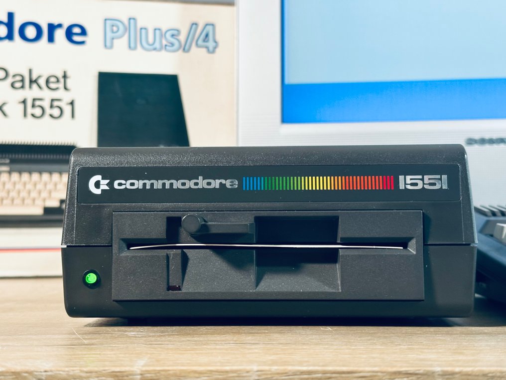 Commodore Plus/4 with Floppy disk 1551 Boxed - 1984 - Computer (2) - In ...