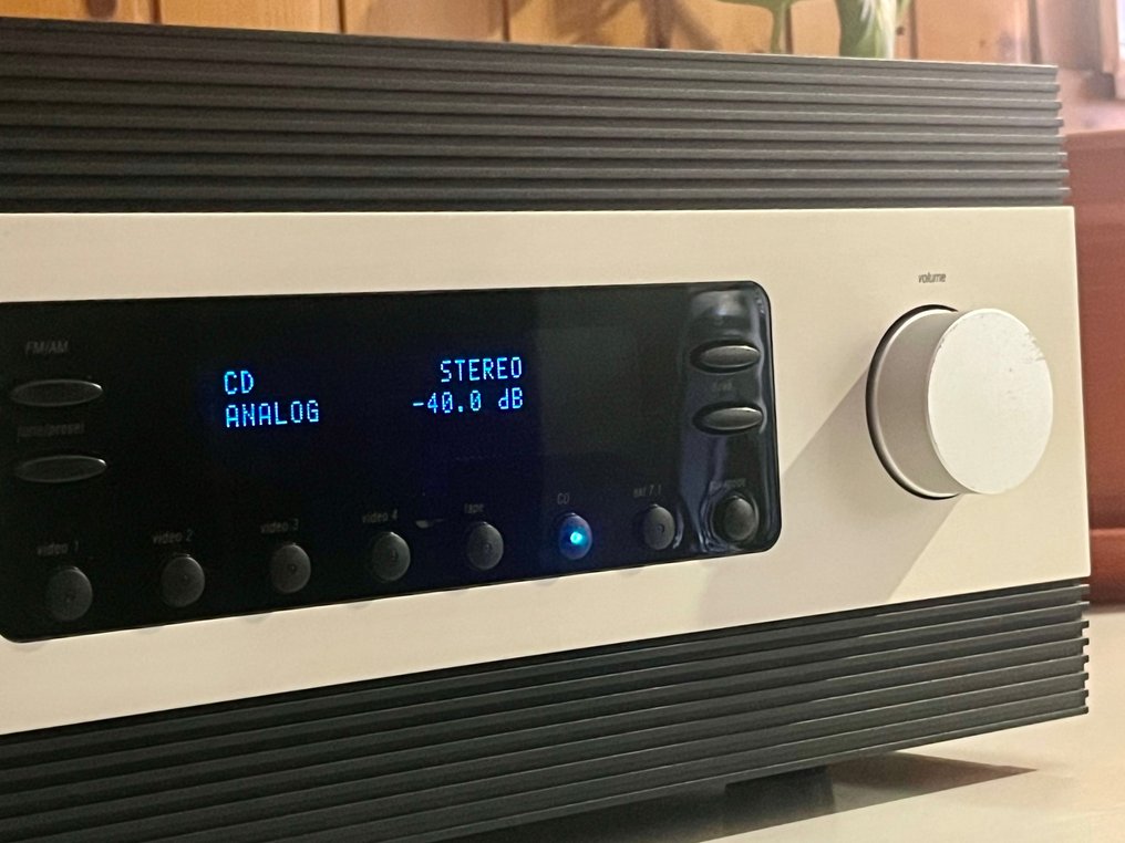 ADCOM - GFR-700 - Solid state multi-channel receiver - Catawiki