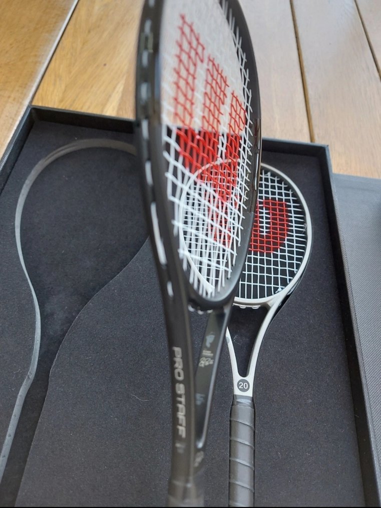Roger Federer - Tennis racket - Catawiki