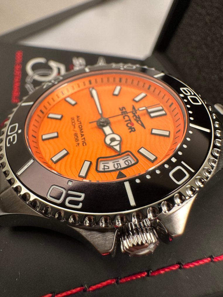 Sector - 230 - Automatic - "50th years collection" - diver - 43 mm ...