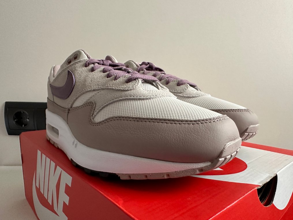 Nike - Sneakers - Size: Shoes / EU 44 - auction online Catawiki