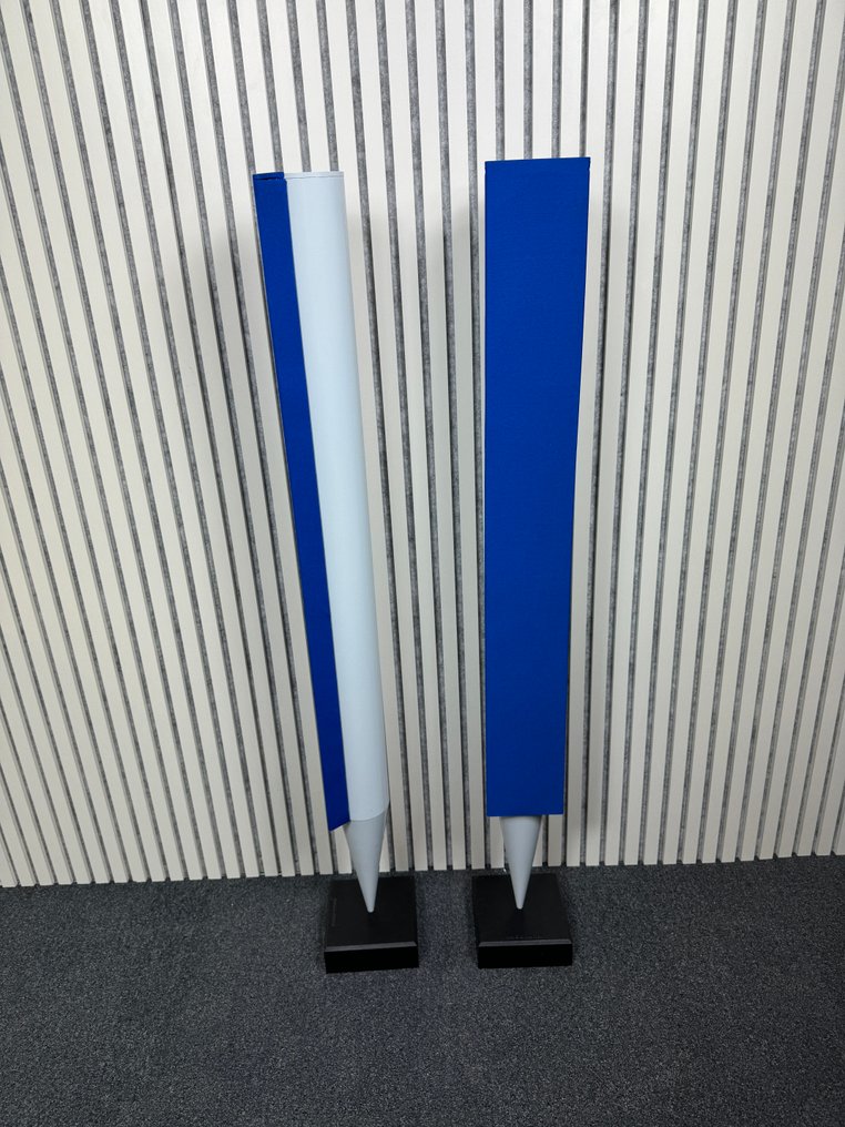 Bang & Olufsen - Beolab 8000 Mk2 - edición rara en blanco y azul (una ...