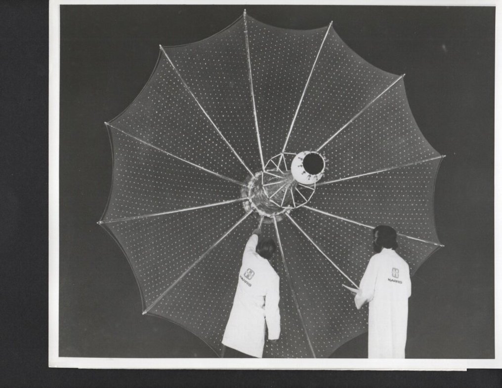 NASA Western Union Press Release Photographs – Space-Deployable Antenna ...