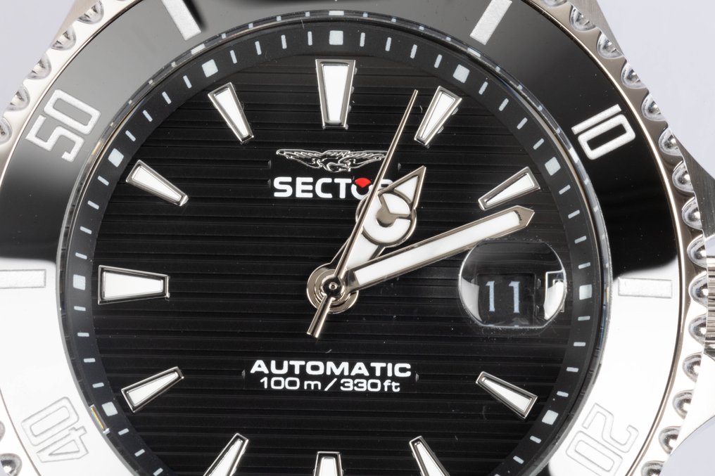 Sector - 230 - Automatic- the classic - diver - 43 mm - Sans Prix de ...