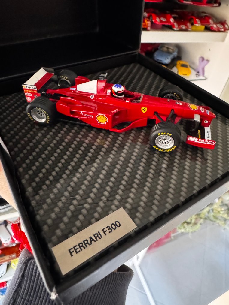 IXO 1:43 - Modelauto - Michael Schumacher Ferrari F300 #3 vencedora francês GP Fórmula 1 1998 ...