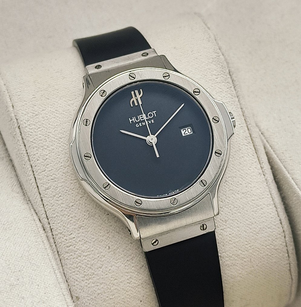 Hublot - Classic Midsize Quartz - B1405.1 (1400.100.1) - Unisex - 2010 ...