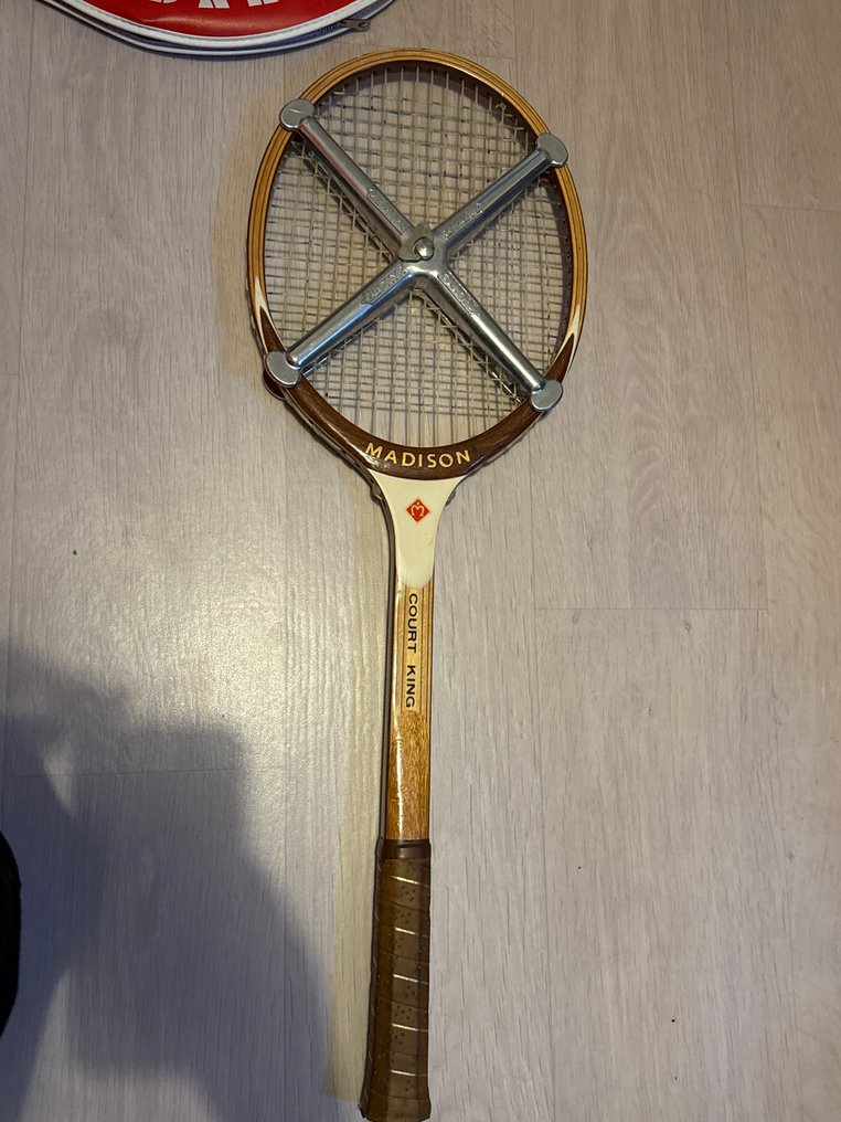 Madison - Tennis - 1970 - Tennis racket - auction online Catawiki