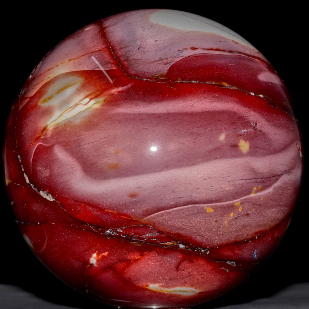 Australian Mookaite Spheres. - Height: 120 mm - Width: 120 mm- 2374 g ...