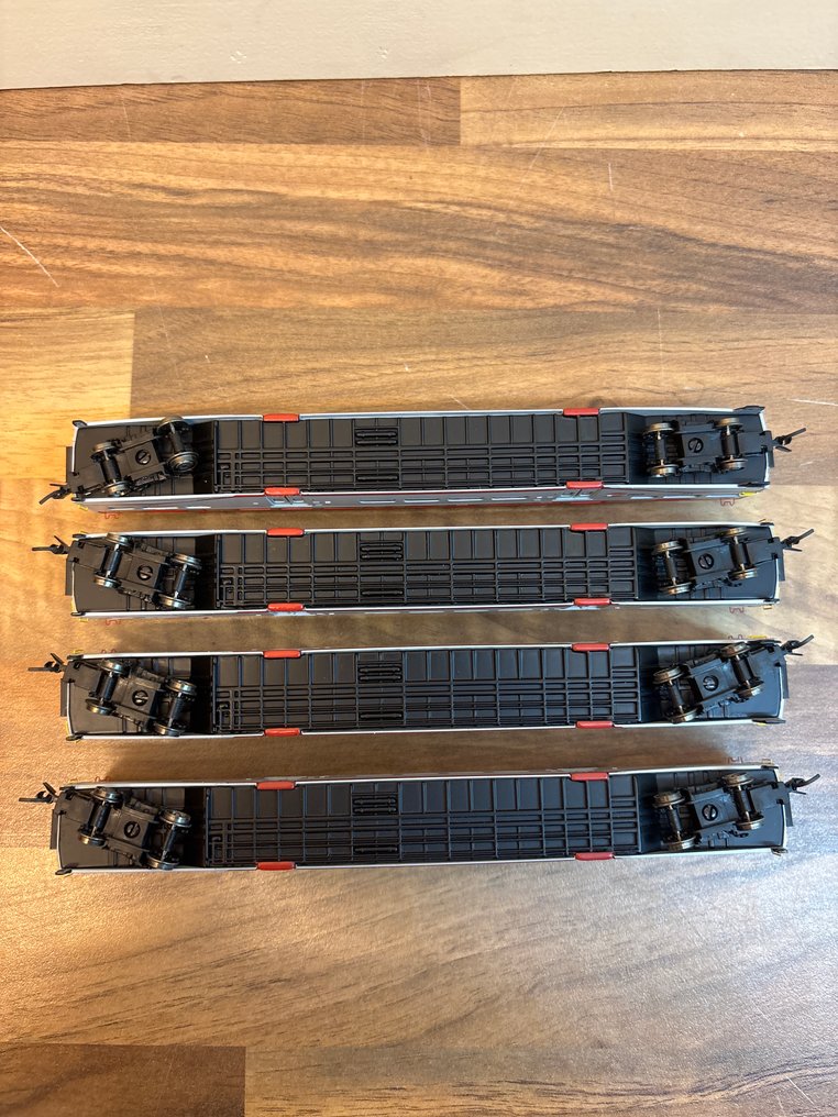 Caltrain N - Train unit (4) - 4 passenger cars - Caltrain - auction ...