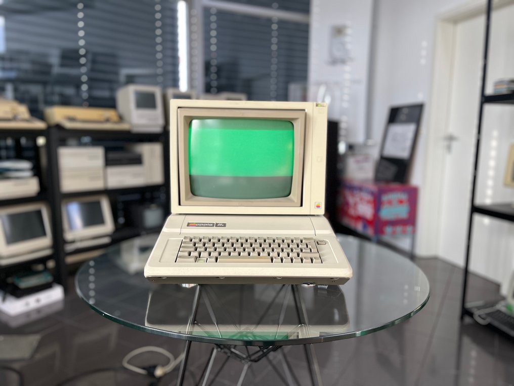 Mint Apple IIe Computer *RESTORED* Working Perfect Condition Model ...