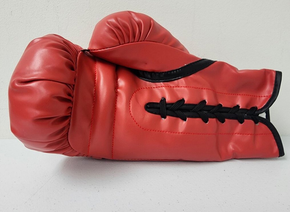 Muhammad Ali - Boxing gloves - auction online Catawiki