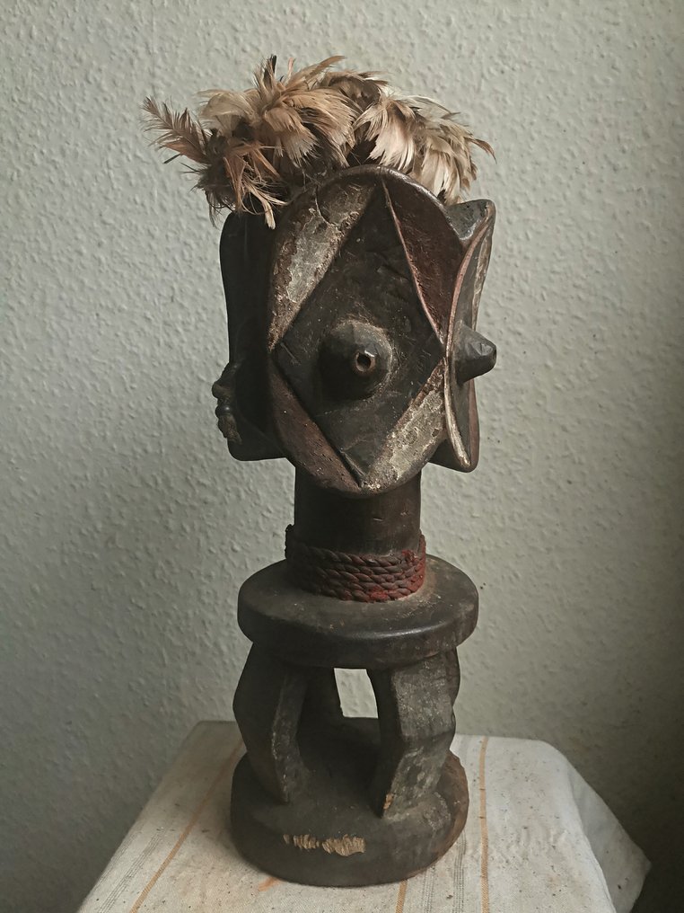 Kalunga kisumbi Bembe statue - Kalunga Kisumbi - Bembe - DR Congo ...