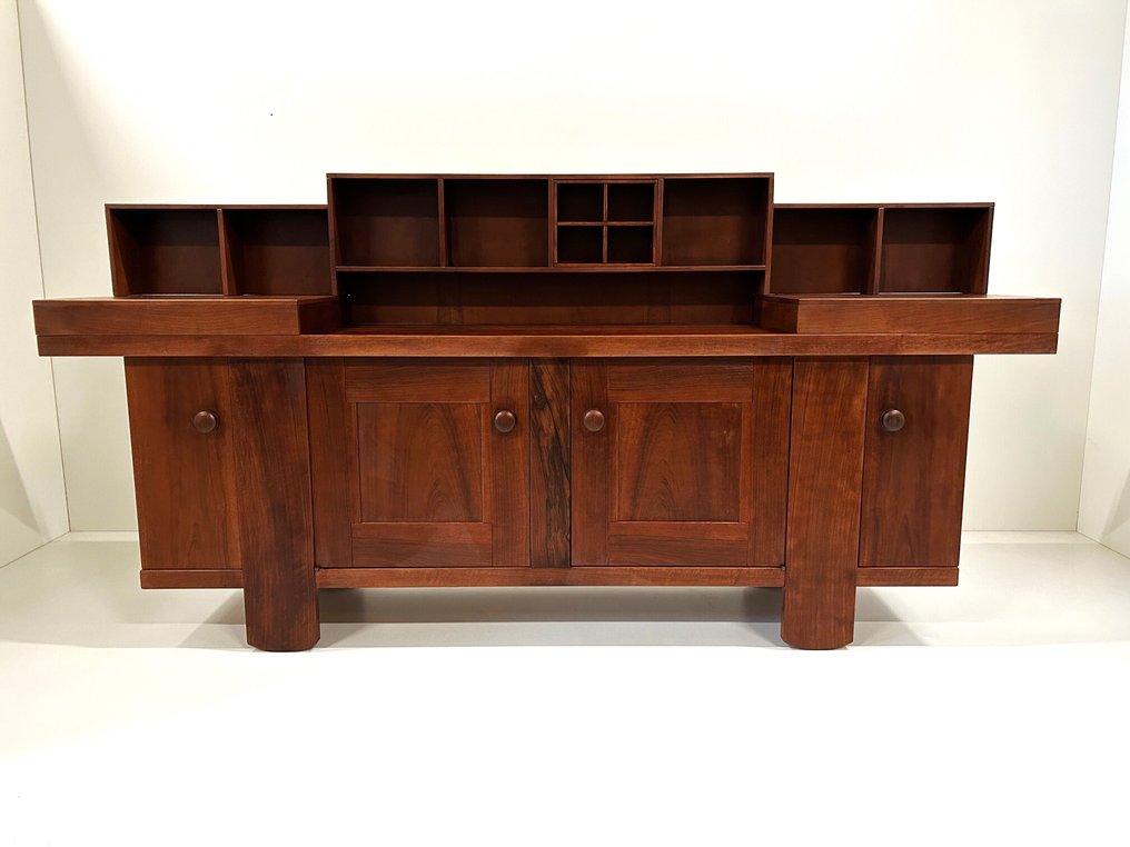 Bernini - Silvio Coppola - Credenza - Pranzo 602 - Legno piuma di noce - auction online Catawiki